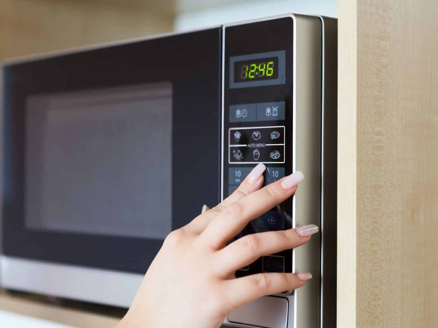3 Best Microwaves With Backlit Keypad & Lightup Buttons – My Budget Recipes